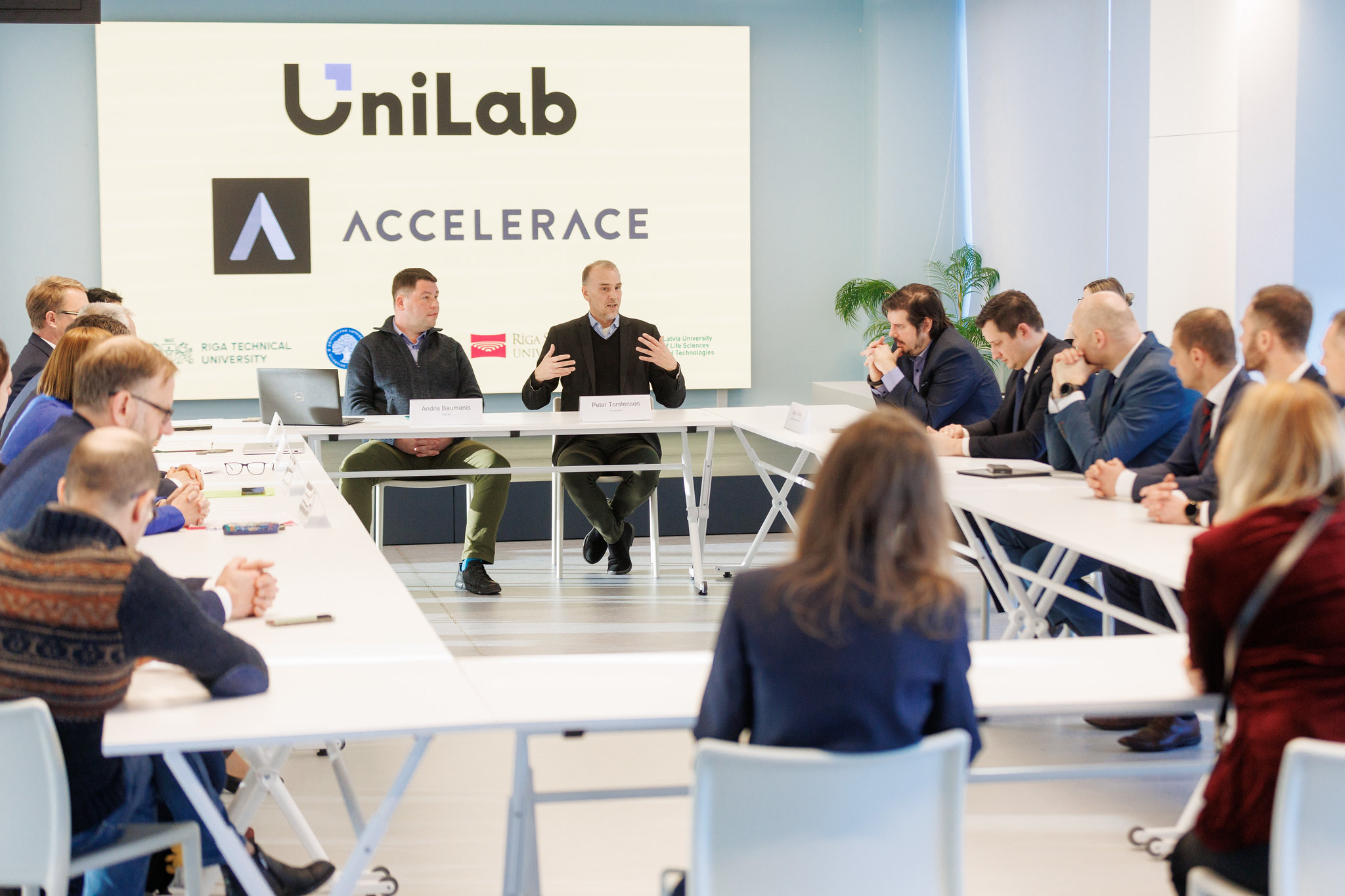 Accelerace exports successful model for collaboration between ...